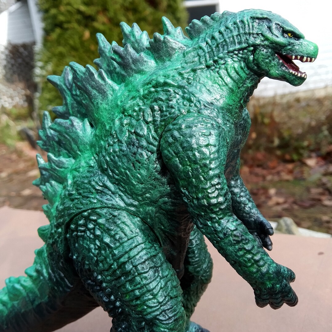Godzilla 2019 6 Figure Repaint custom bio-glow Green Color Scheme - Etsy