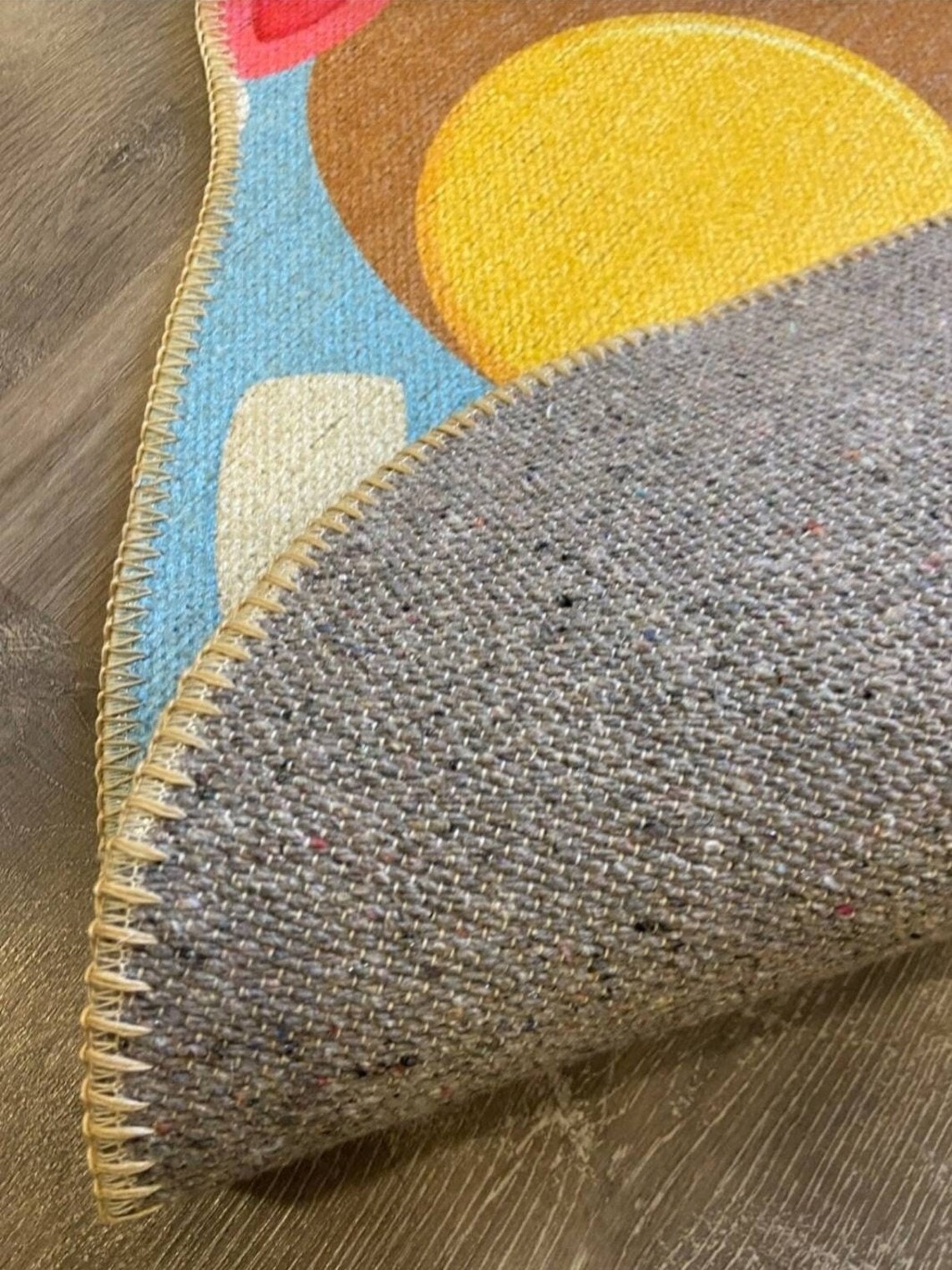 Round Cubic Face Figure Rug, Modert Art Design Rug, Pop Art Figured Rug ...