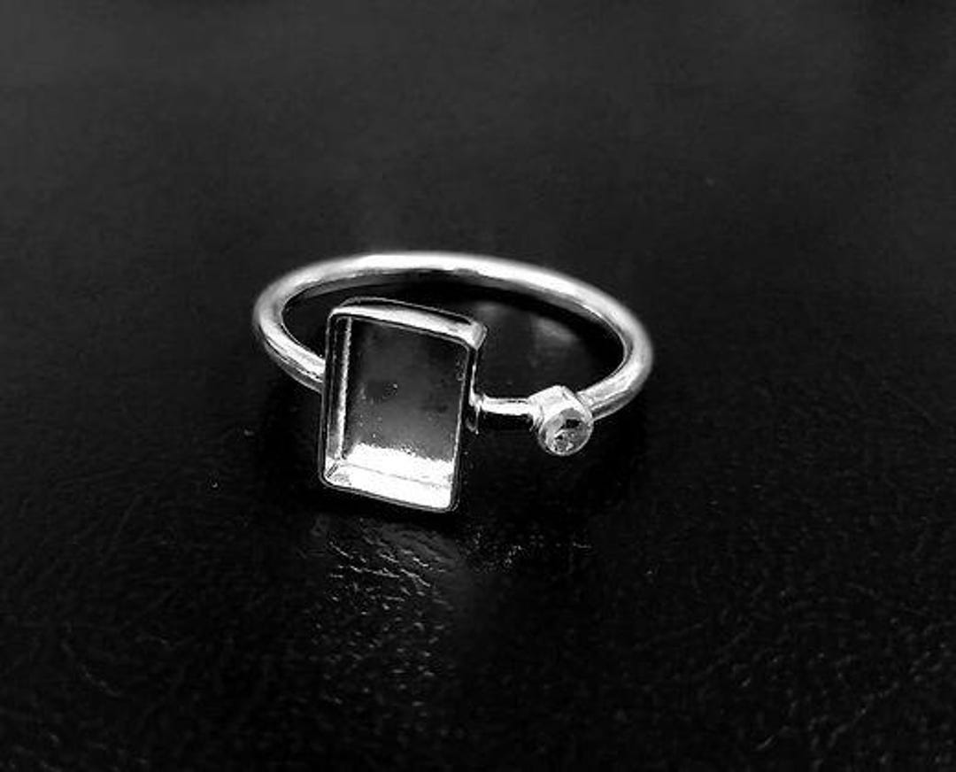 925 Sterling Silver Rectangle Shape Handcrafted Bezel Ring With CZ ...