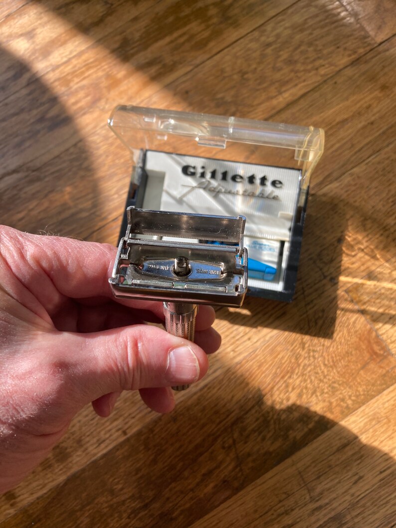 Vintage Gillette G-2 Adjustable Fat Boy Razor in Case & 20 - Etsy