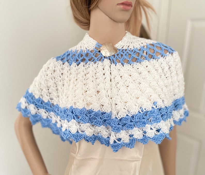 Crochet WITH VIDEO TUTORIAL 1908 Circular Shawl / Capelet - Etsy