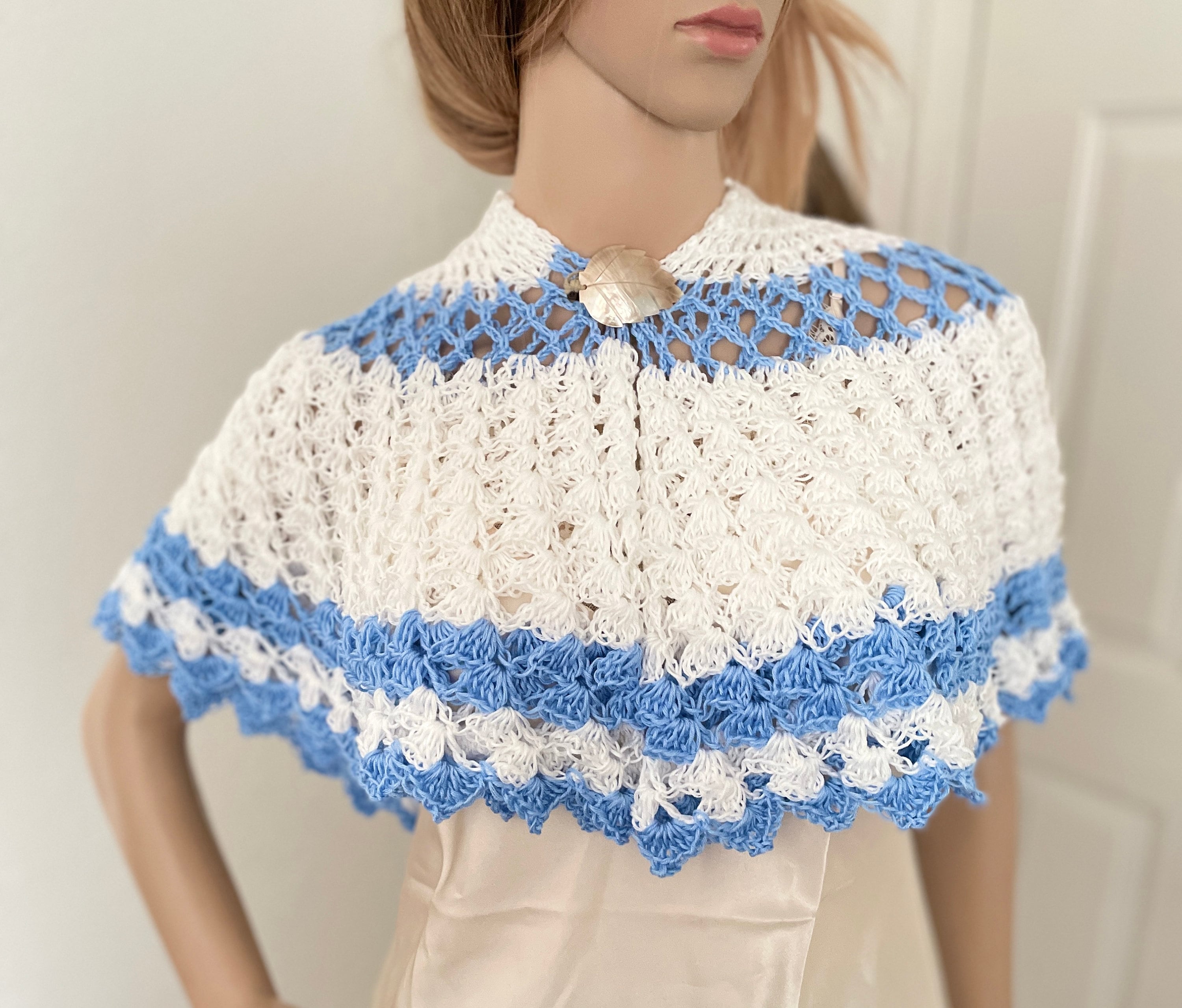 Crochet WITH VIDEO TUTORIAL 1908 Circular Shawl / Capelet - Etsy