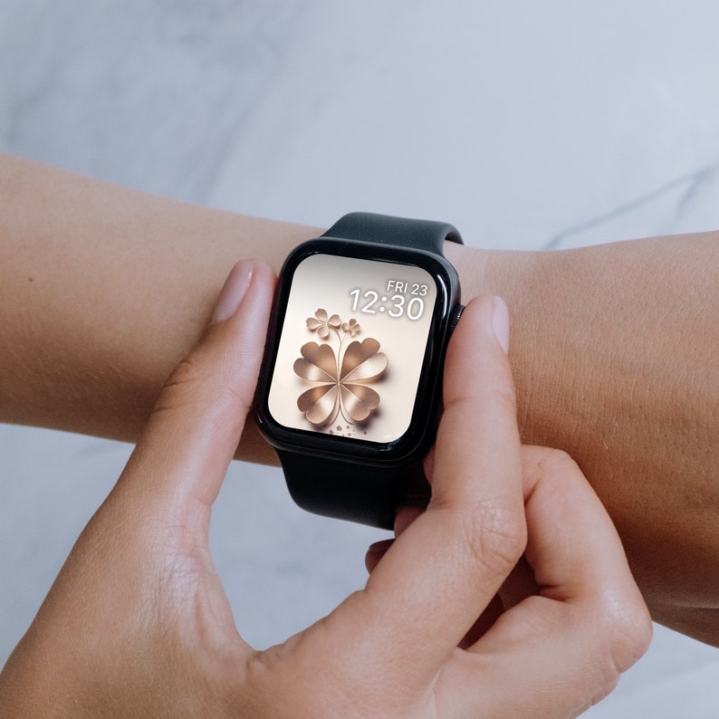 Four Leaf Clover Apple Watch Wallpaper, Rose Gold Apple Watch Face ...