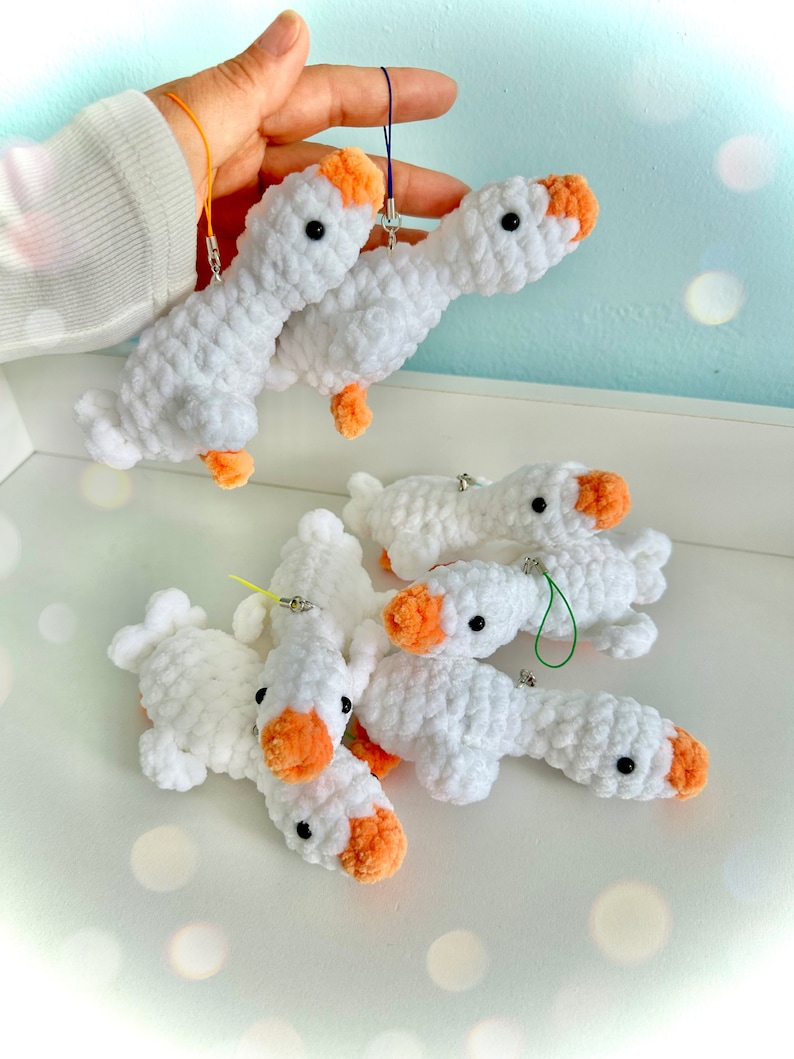 Crochet Mini Goose Keychain, Amigurumi Plush Keychain, Handmade ...