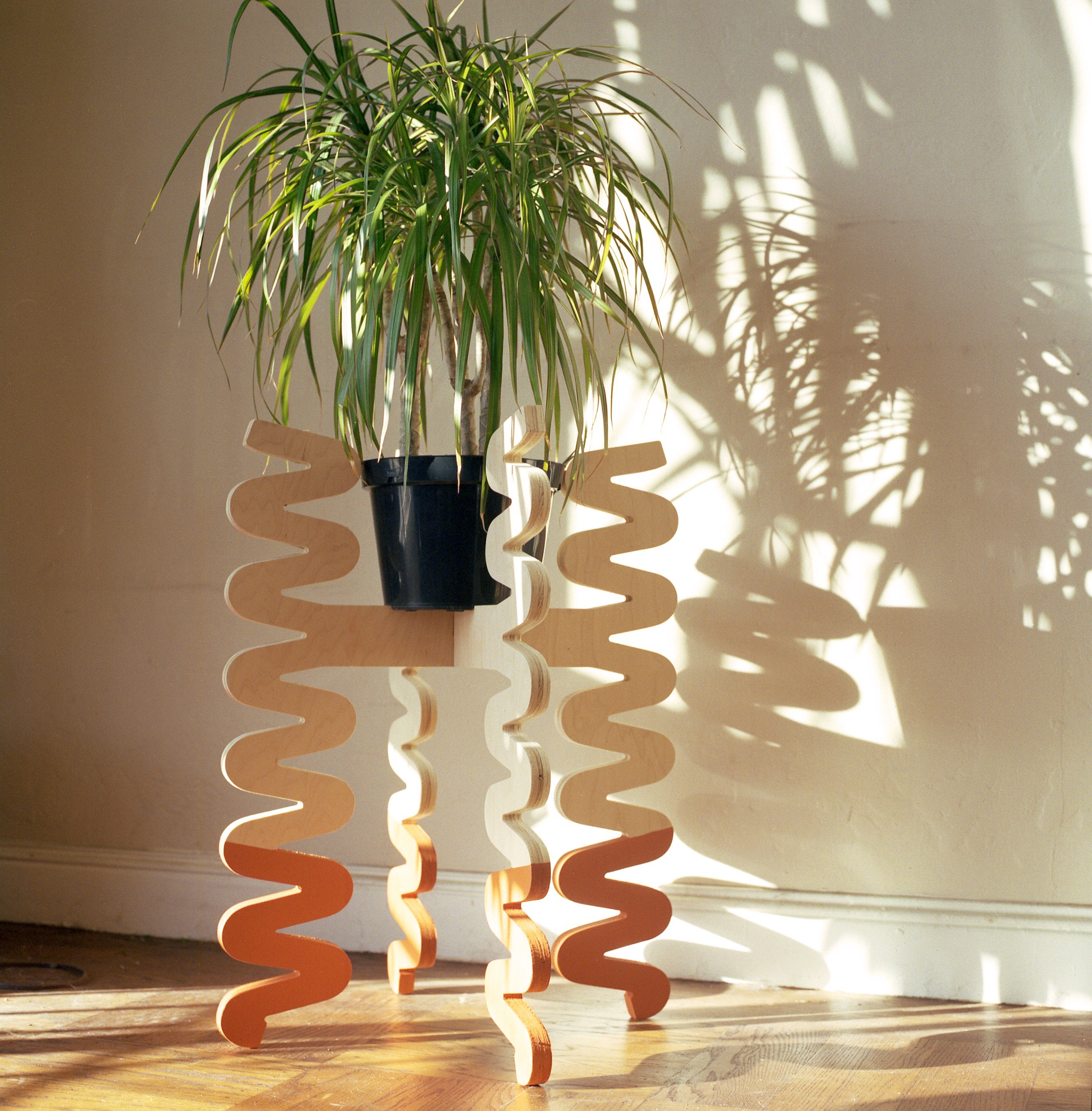 Wiggy Plant Stand CNC Cut File - Etsy