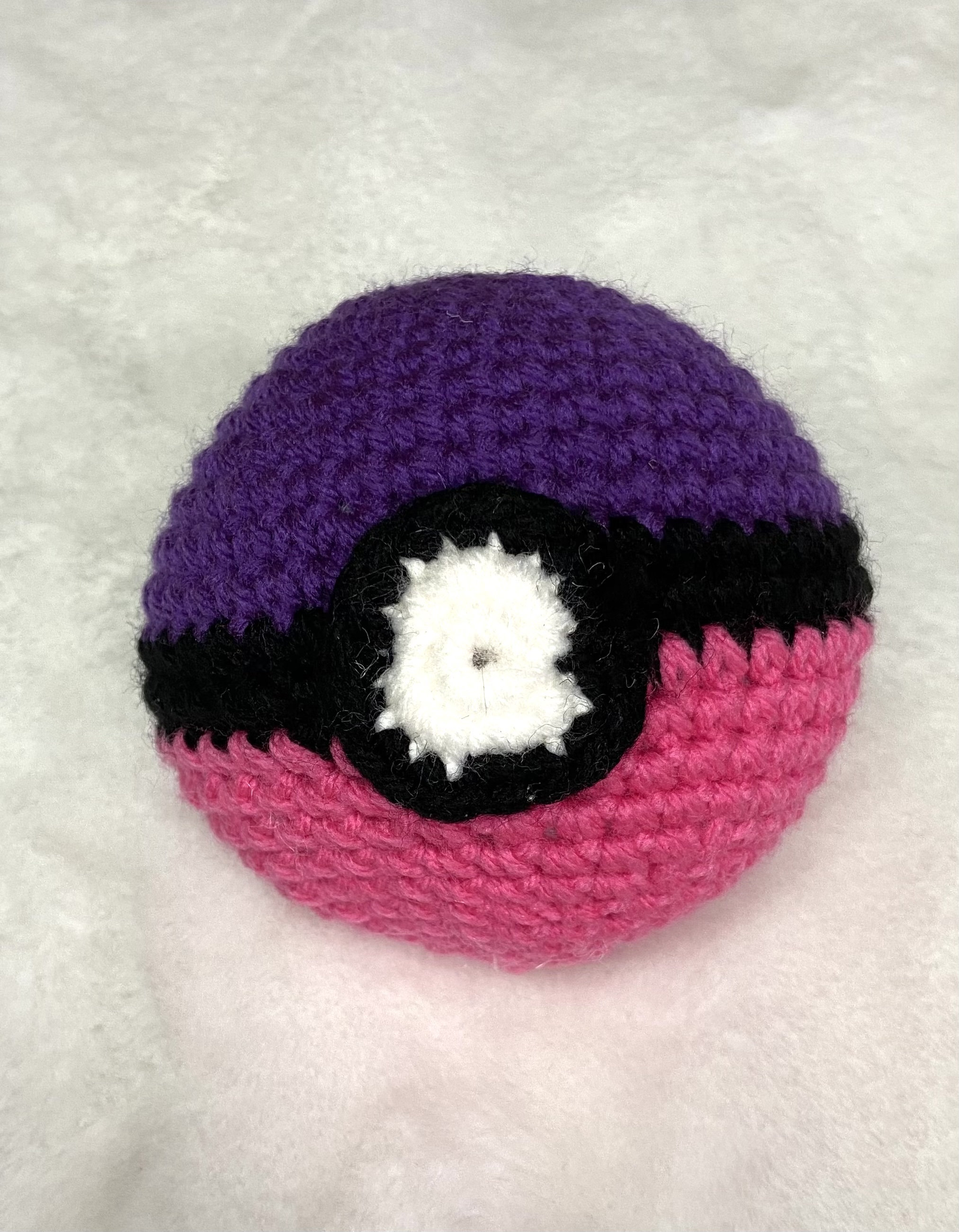 Crochet Poké Ball - Etsy
