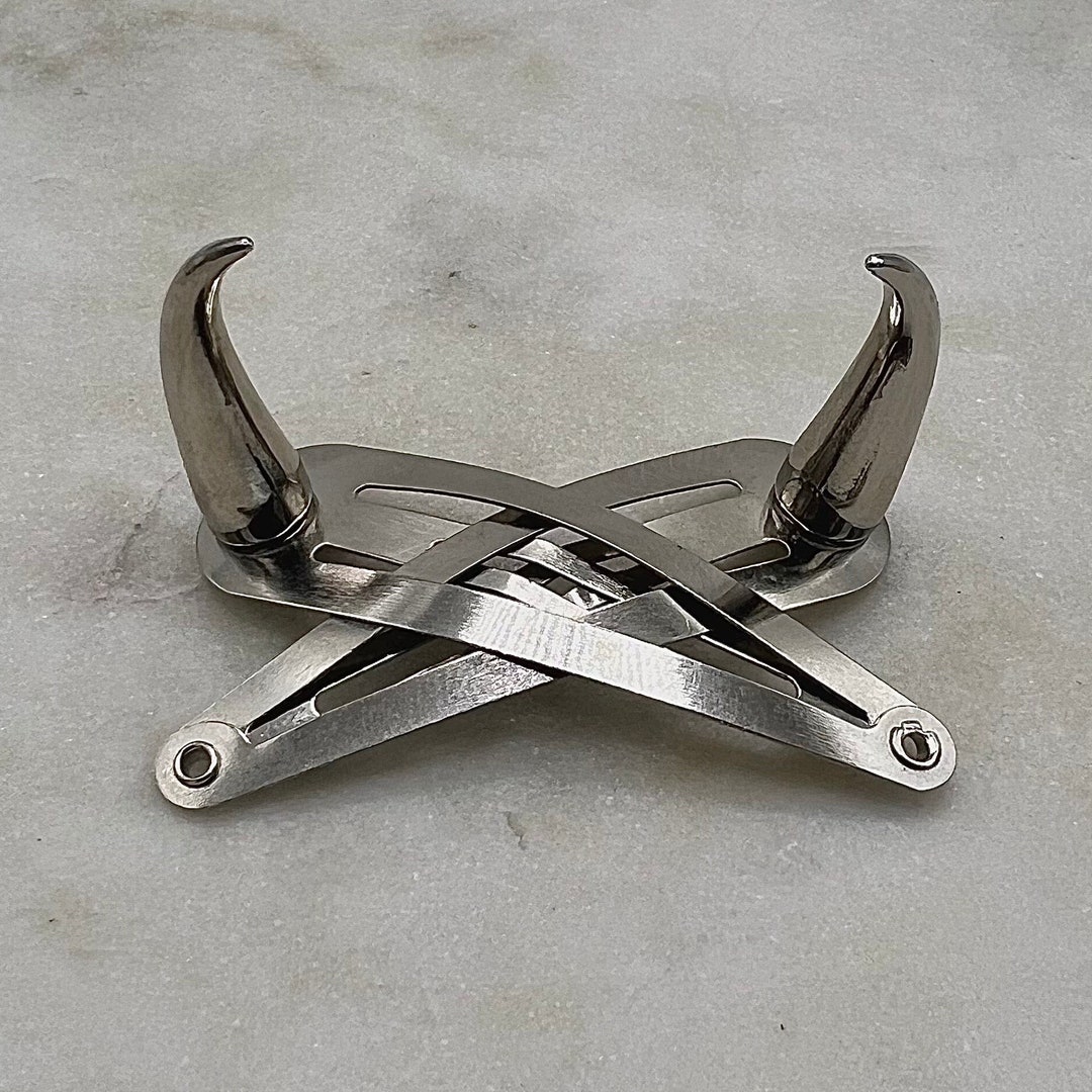 Curved Metal Horn Hair Clips | Silver Cat Claw - Etsy
