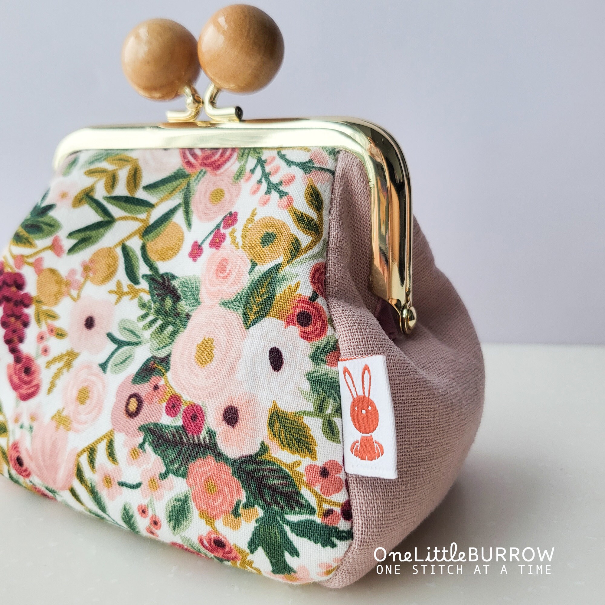 Little Kiss Clasp Coin Purse ROSA Metal Frame Coin Purse With Floral ...