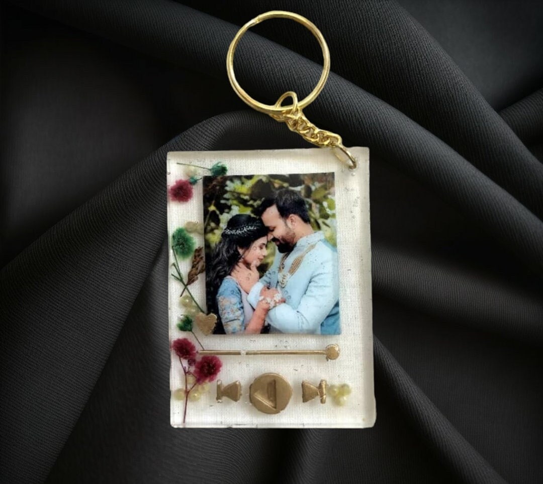 Resin Art Photo Keychain - Etsy