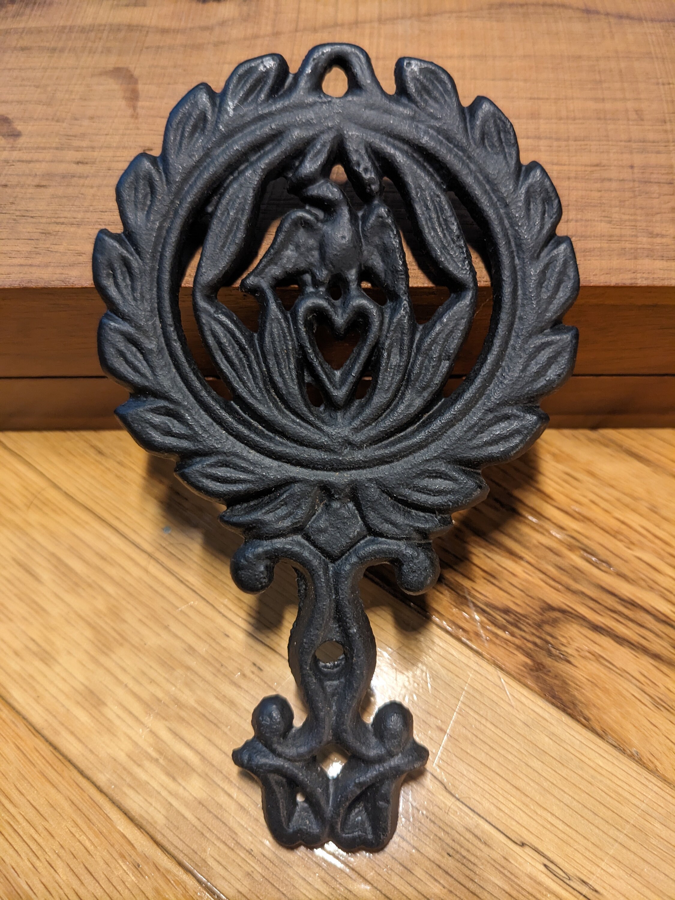 Vintage Black Cast Iron Footed Trivet Milton Grain Tassel Eagle Grape ...