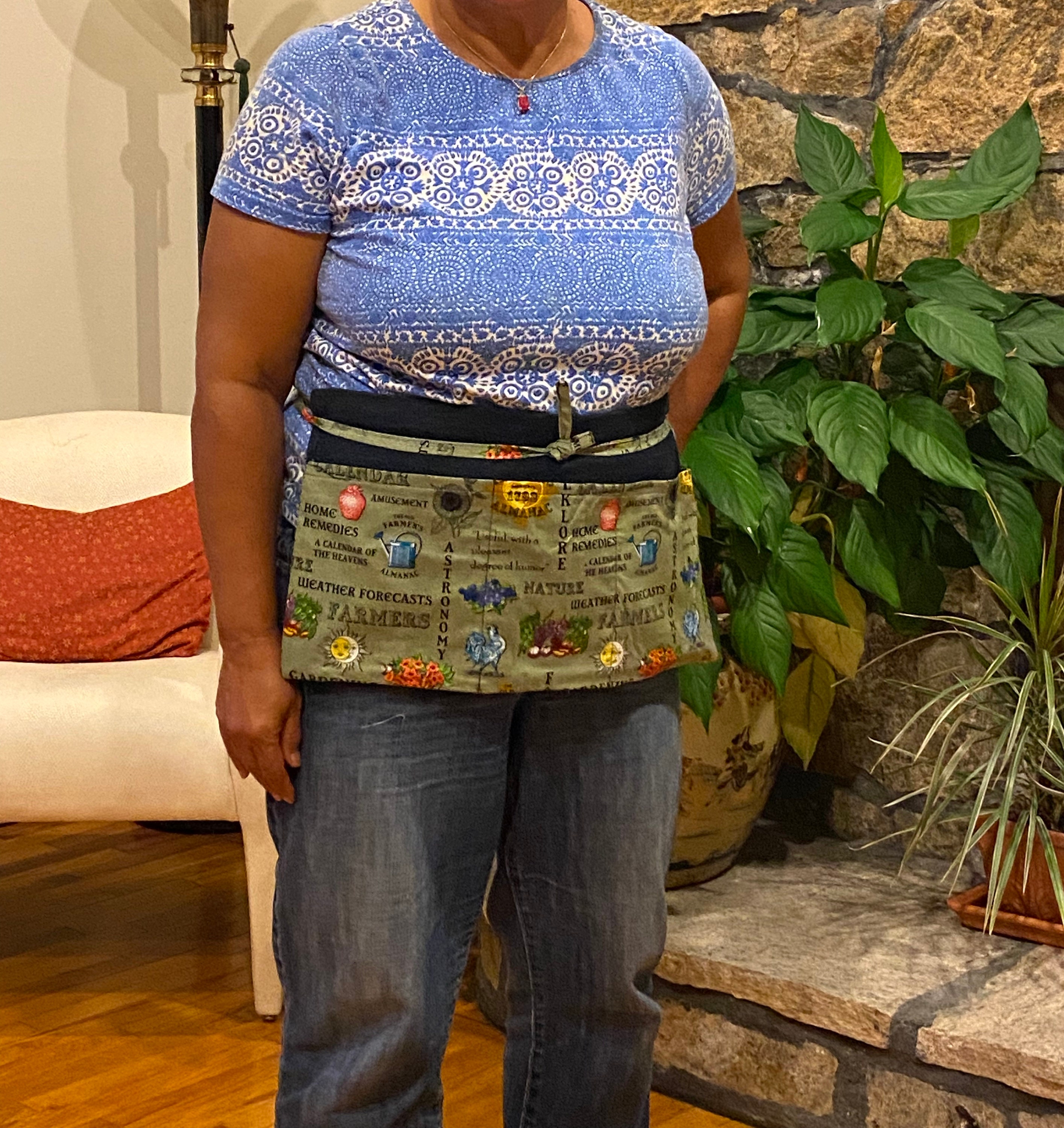 Gardening Apron Bee Patterned - Etsy