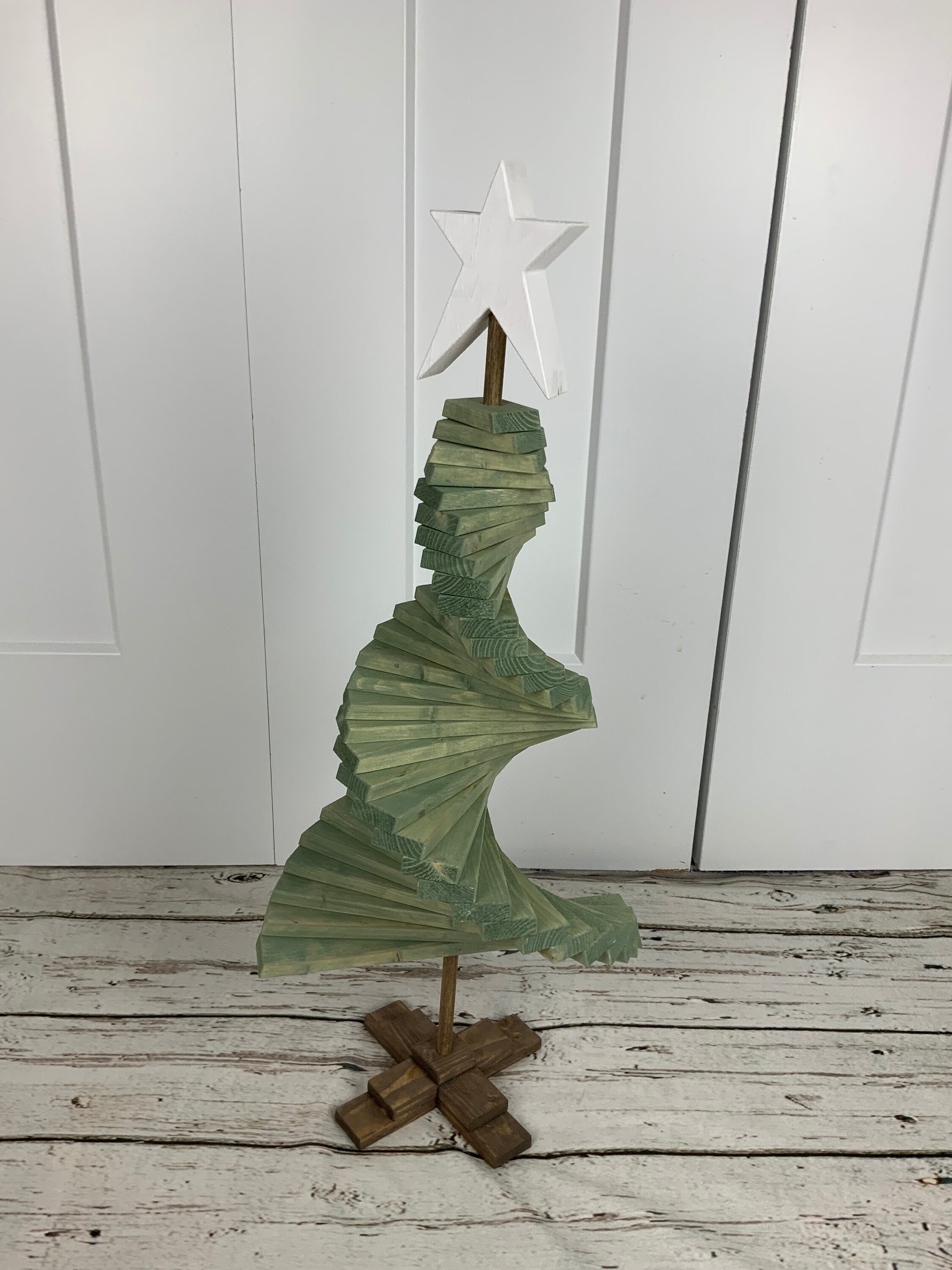 Spiral Handcrafted Wood Christmas Tree / Adjustable Branches Wood Tree ...