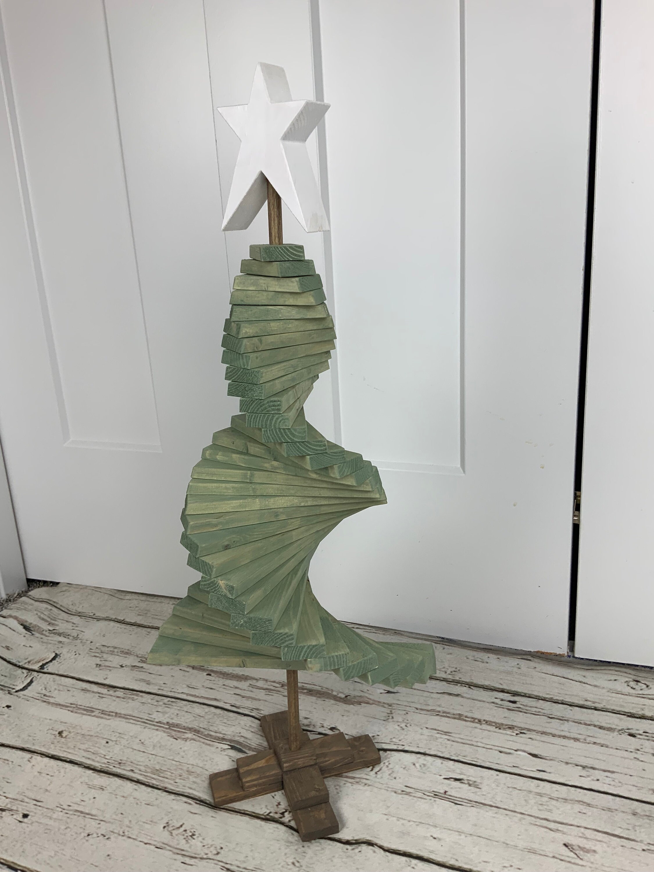 Spiral Handcrafted Wood Christmas Tree / Adjustable Branches Wood Tree ...