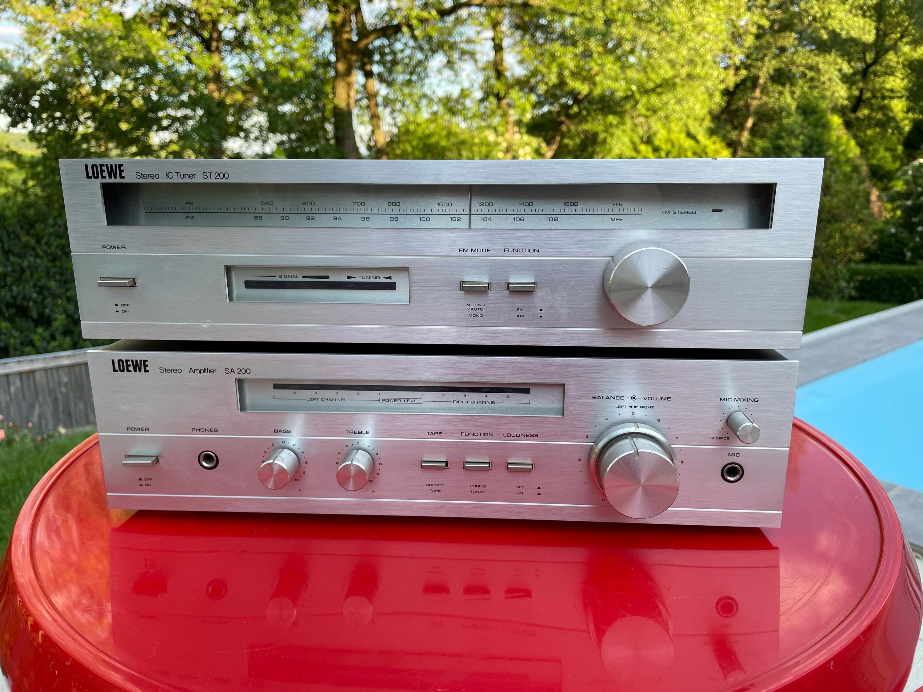 Loewe SA 200 Stereo Amplifier and IC Stereo Tuner ST 200 / Retro ...