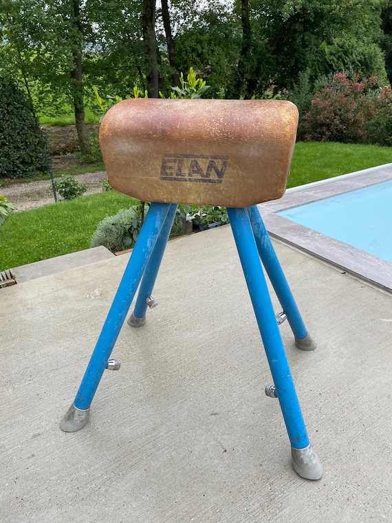 Vintage Leather Pommel Horse / 1980s Yugoslavia / Ext… - Gem