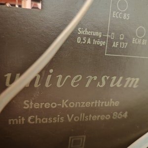 Vintage Universum Radio and Record Player Cabinet / Vintage HI FI ...