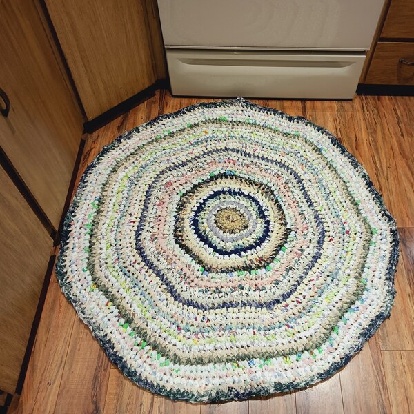 Large Round Rug - Etsy
