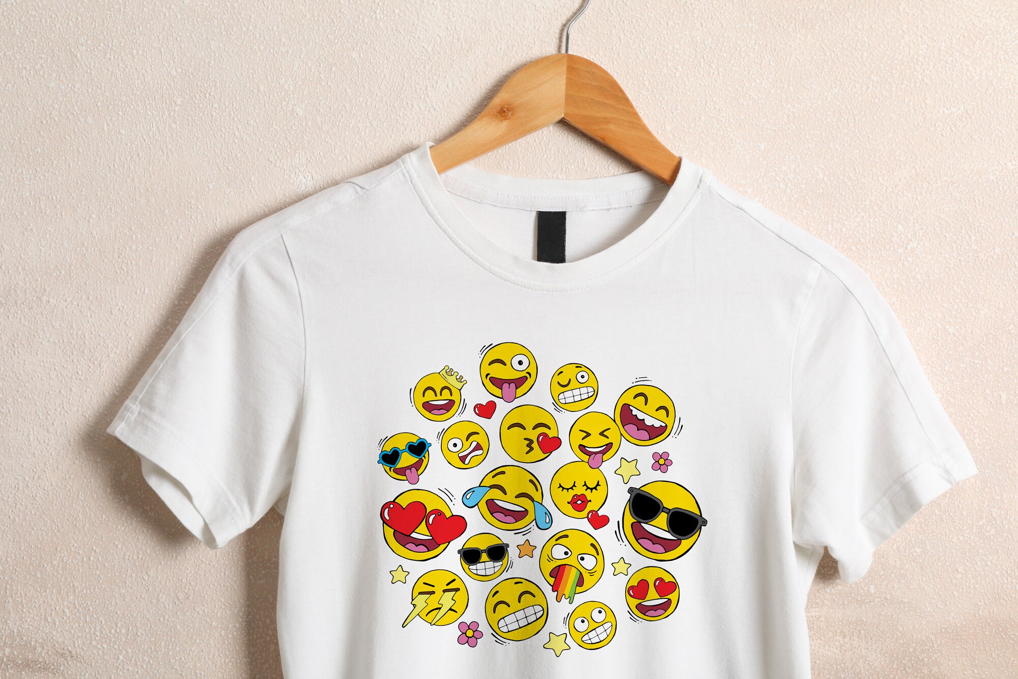 Emoticon Cute Smileys Face Unisex T-shirt, Emoji Faces Unisex T-shirt ...