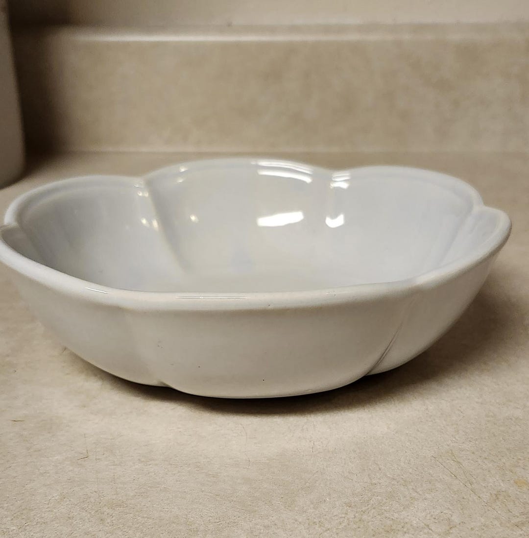 Vintage Mccoy Pottery 8 Inch White Blue Bowl Scalloped Edge 7528 - Etsy