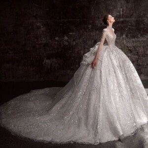 Luxury Long Sleeve Wedding Dress Big Long Train Bridal Gown - Etsy