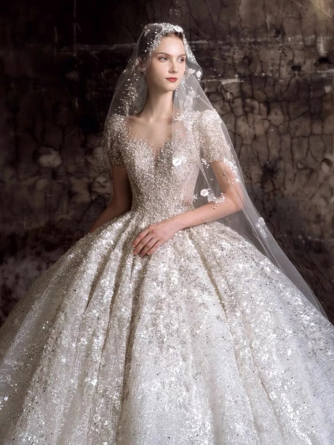 Luxury Bling Bling Wedding Dress Short Sleeve Wedding Gown Princess ...