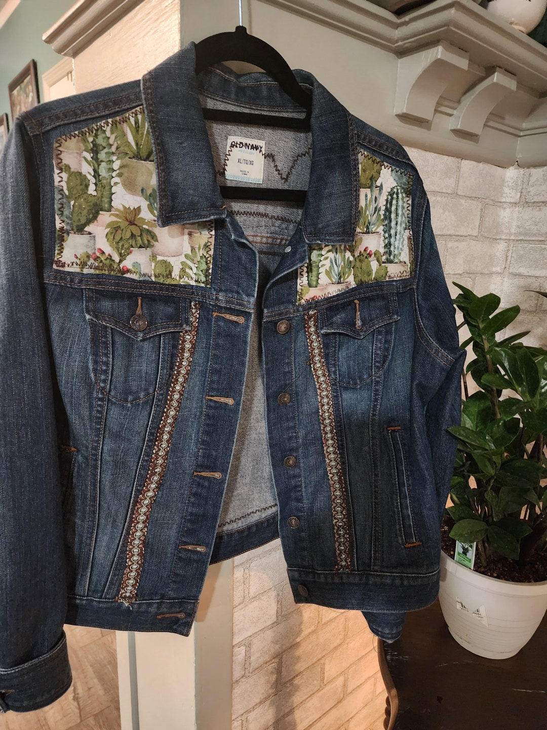 Hand Painted & Stitched Jean Jackets - Etsy