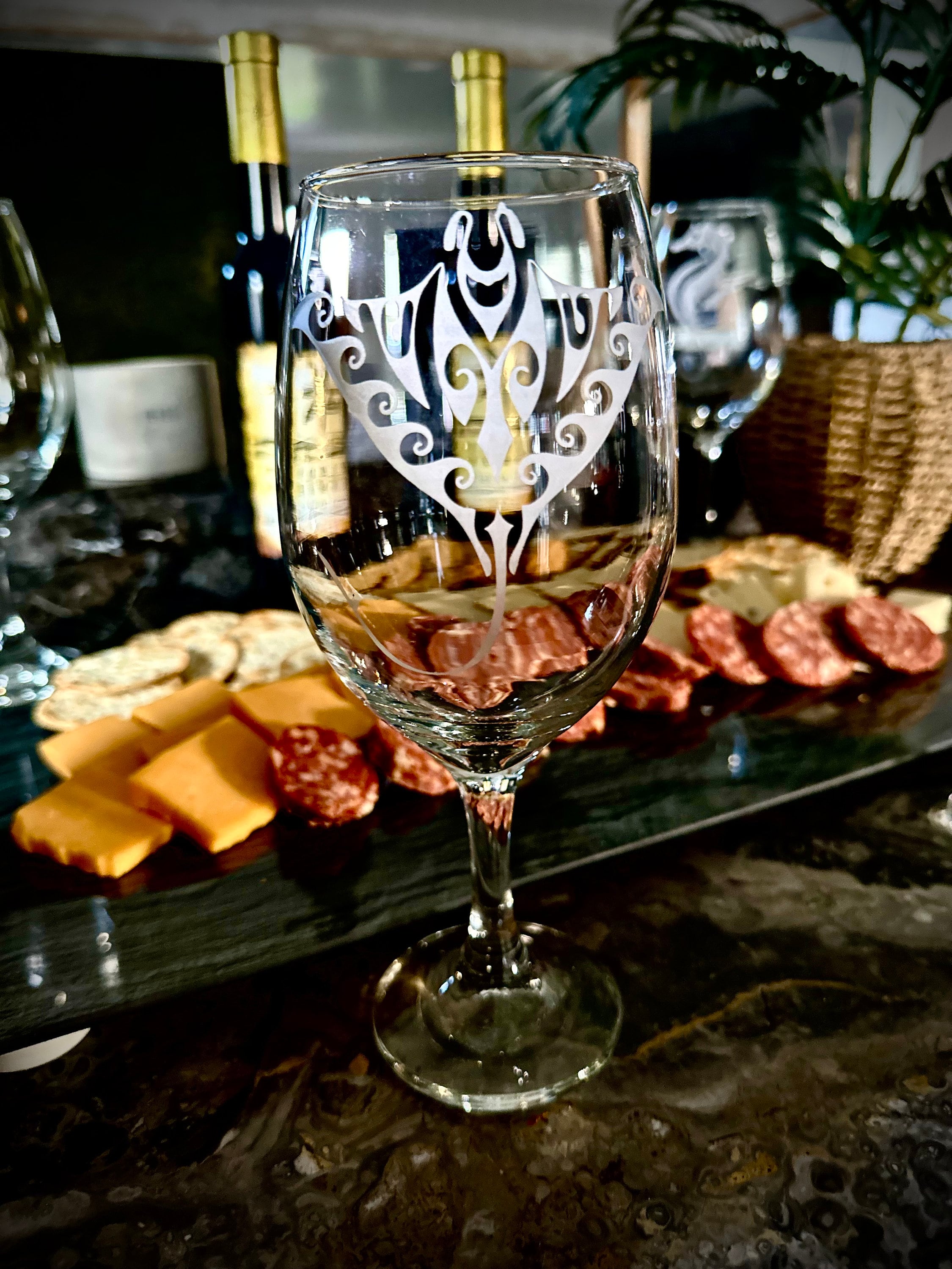 Personalized Etched Wine Glasses: Custom Engraved Gift - Etsy