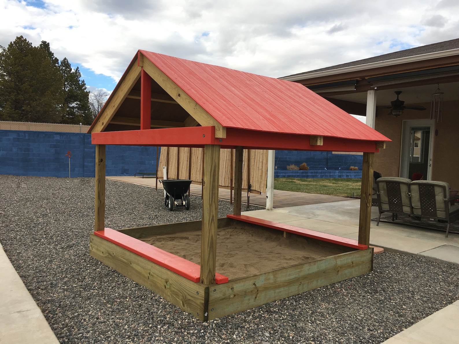 DIY Step-by-step Building Instructions in 40 Steps for Large Sandbox ...