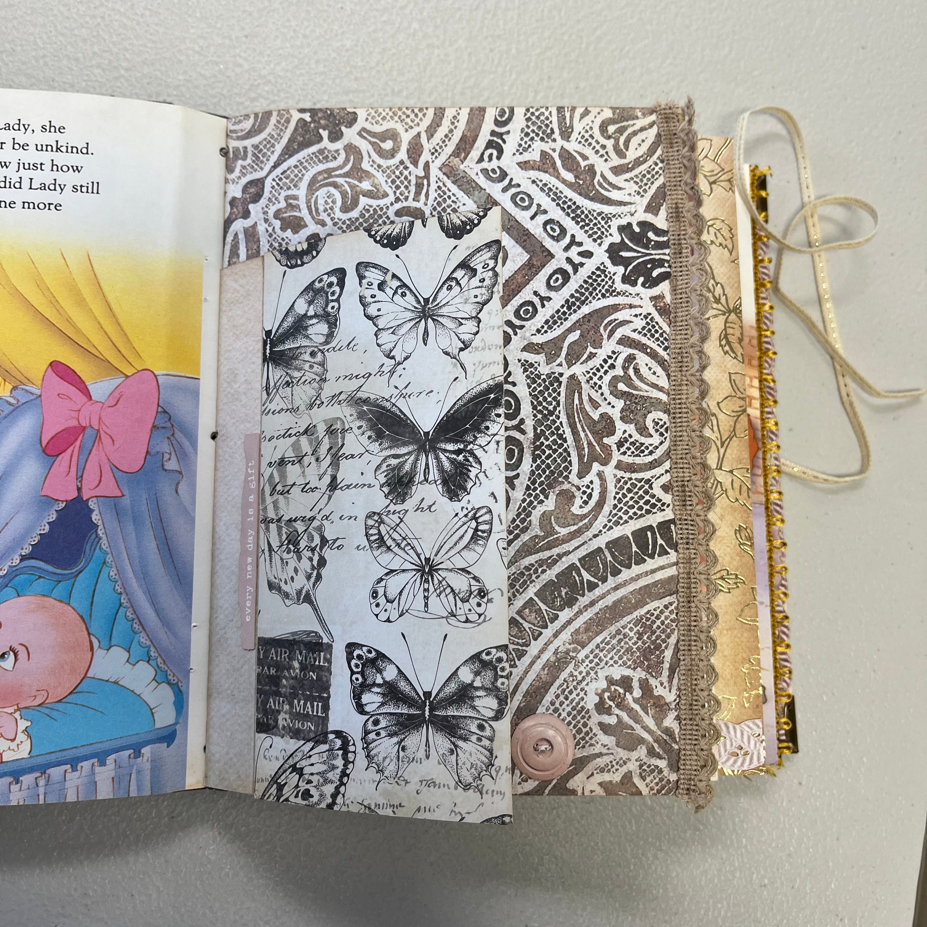 Little Golden Book “lady and the Tramp” Junk Journal - Etsy