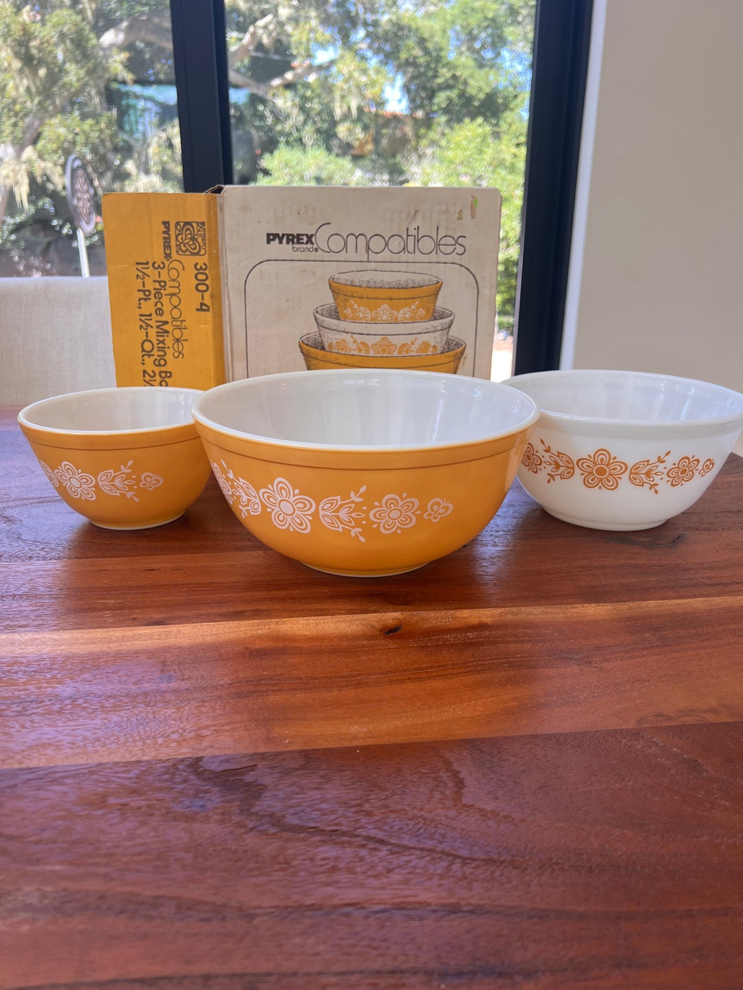 PYREX Butterfly Gold 3-piece Mixing Bowl Set With Box Beautiful ...