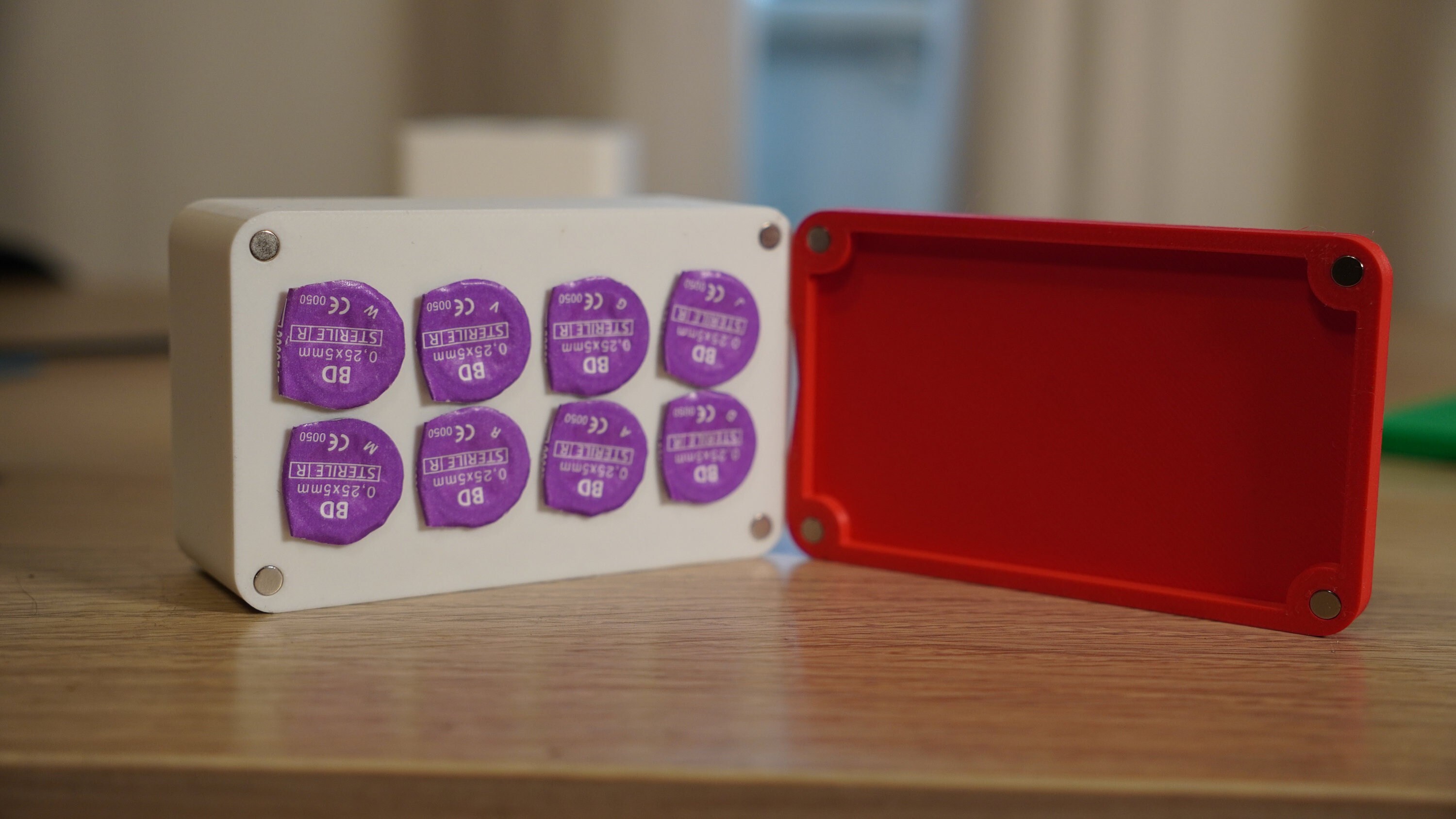 Colorful BD Insulin Needle Organizer Secure Storage for 8 Needles ...