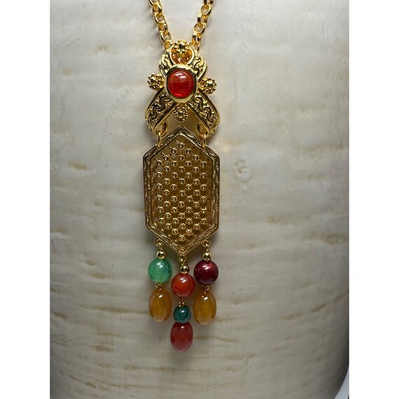 Vintage Avon Kasbah Style Pendant - Gem
