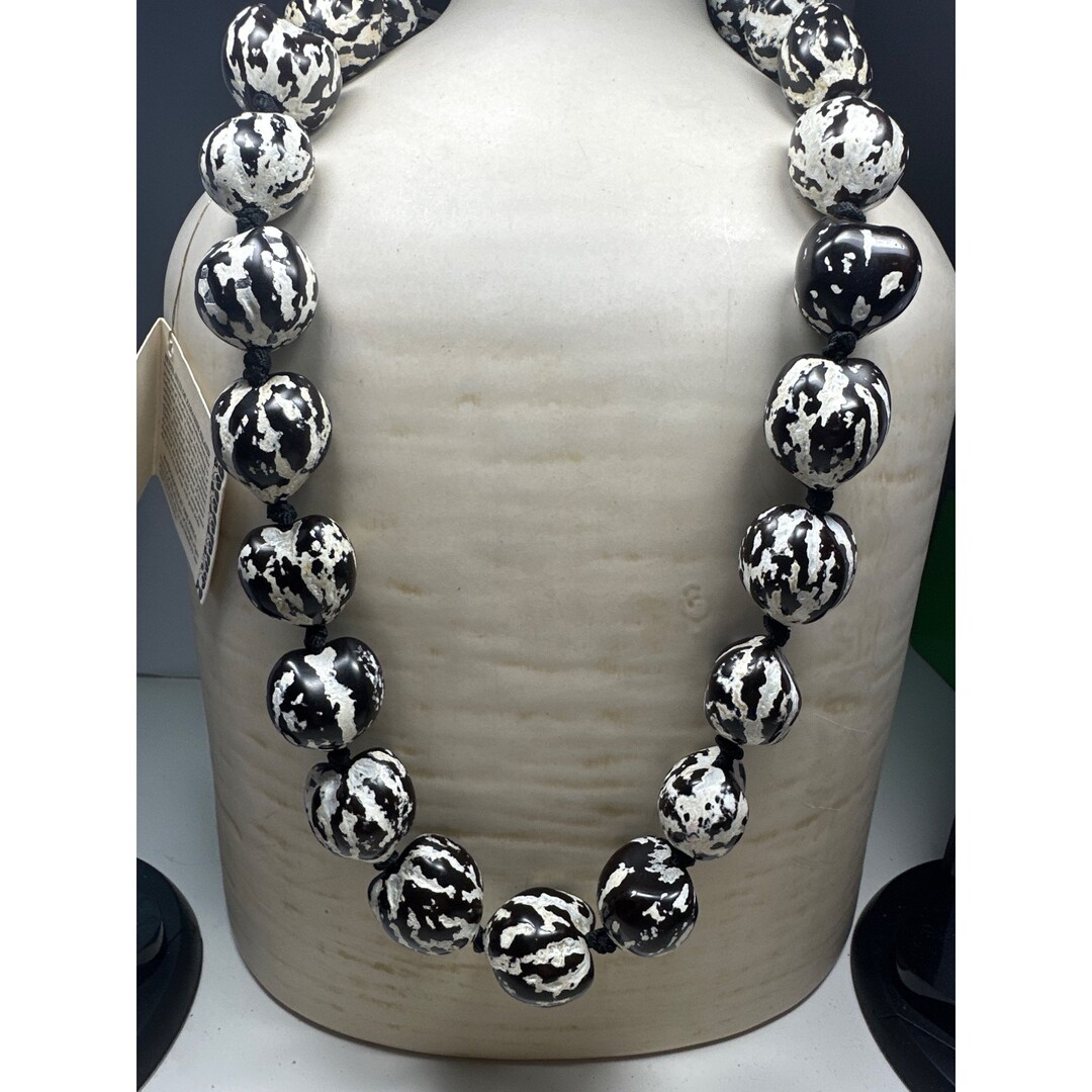 Vintage Jewel Nut Necklace - Etsy