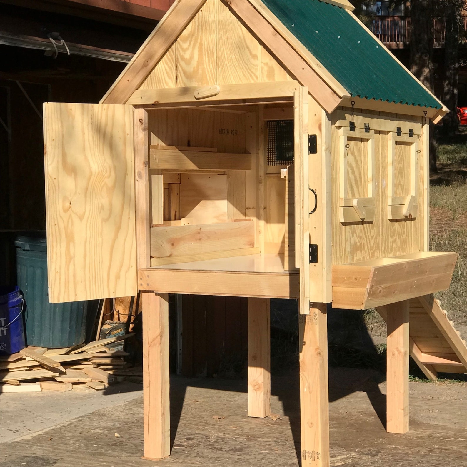 How to Build a Chicken Coop. Easy Build Plans With Instructions and ...