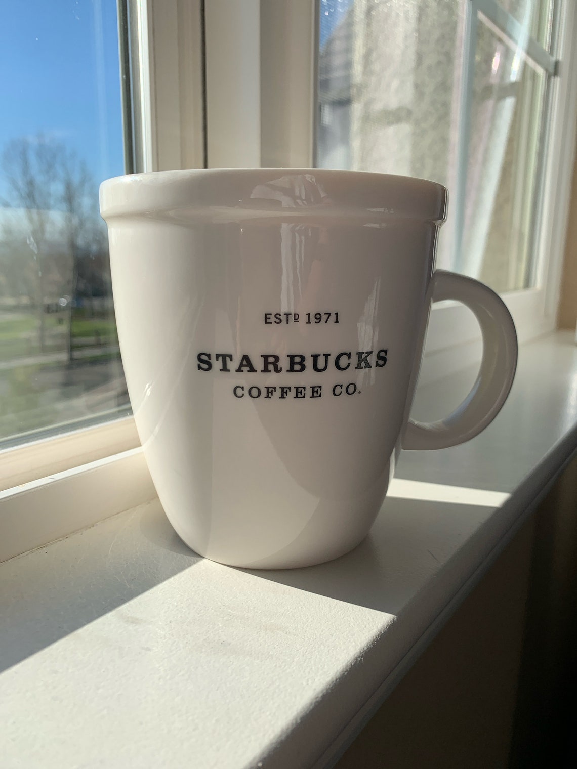 STARBUCKS JUMBO 2001 Oversized Logo Est. 1971 Coffee Mug / Tea Cup 18 ...