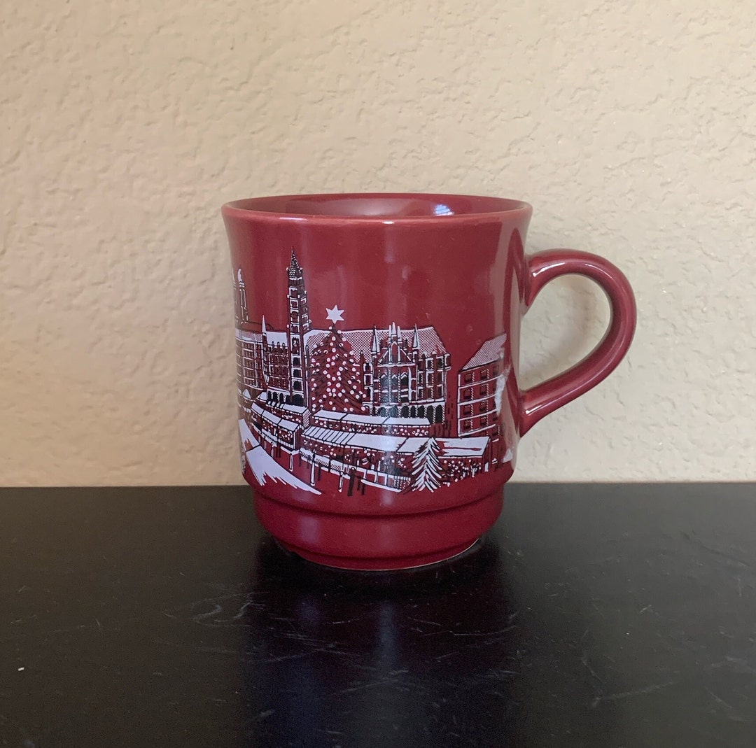 GERMAN GLUHWEIN Mulled Wine MUNICH Christmas Market Weihnachtssmarkt ...