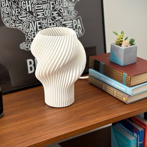 FLOURISH LAMP | STL 3MF 3D Printing Files, Small Wavy Table Lamp ...
