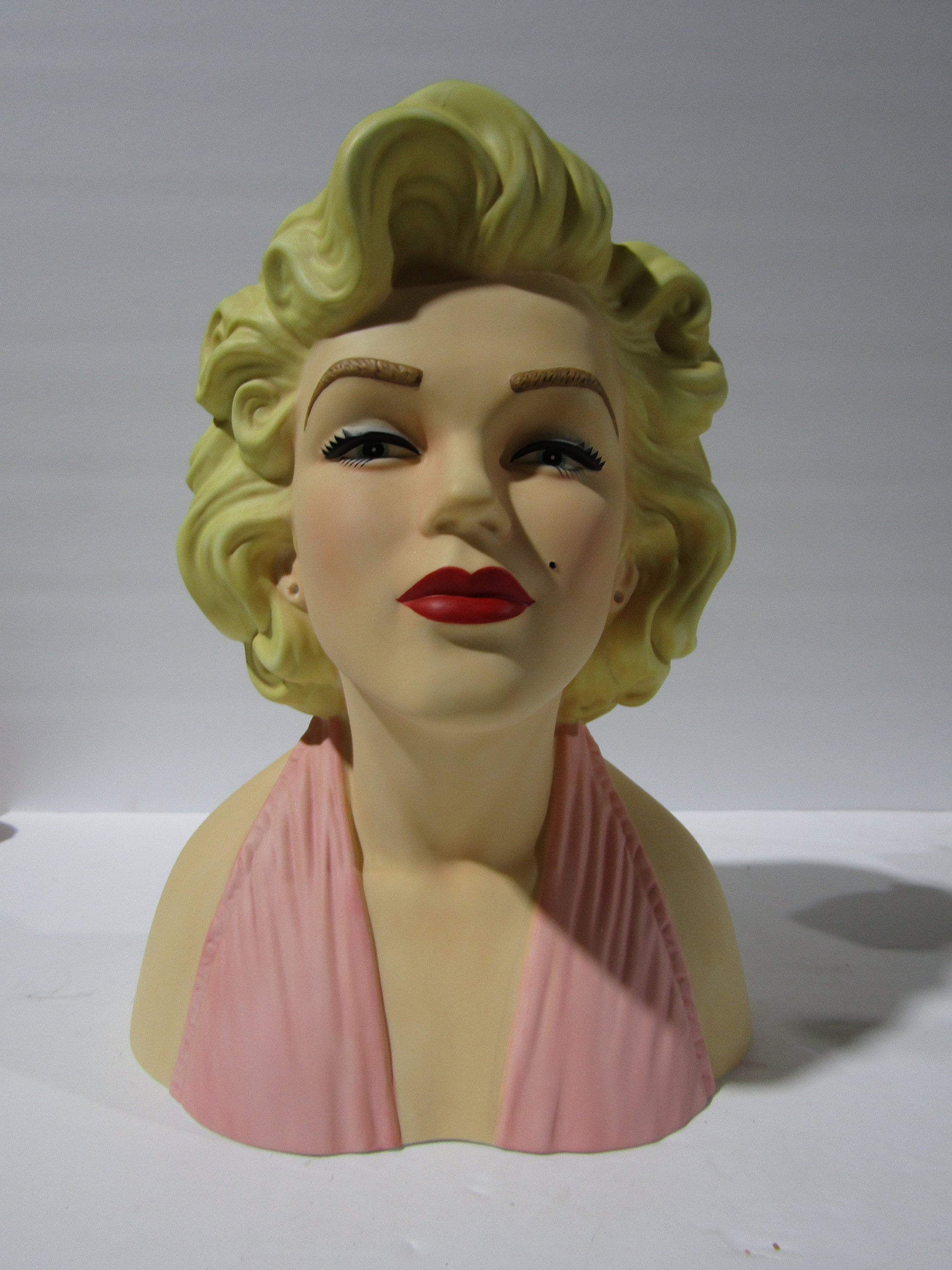 10 Inch Marilyn Monroe Porcelain Head Vase Licensed by Marilyn Monroe ...