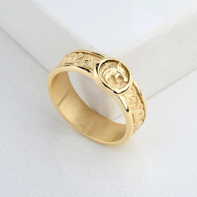 10k Gold Wolf Head Ring: Handmade Signet Band - Etsy