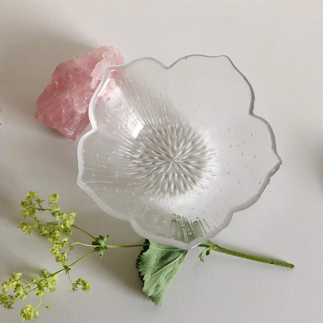 Vintage Glass Flower Dish by Arcoroc 1970s Floral Bowl - Etsy