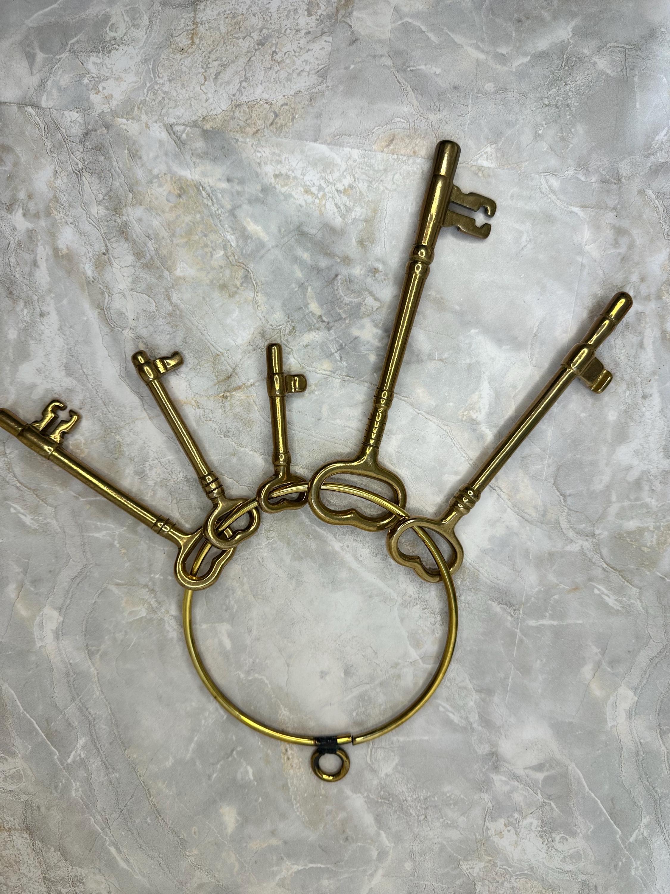 Lot of 5 Large Vintage Brass Skeleton Keys - Etsy