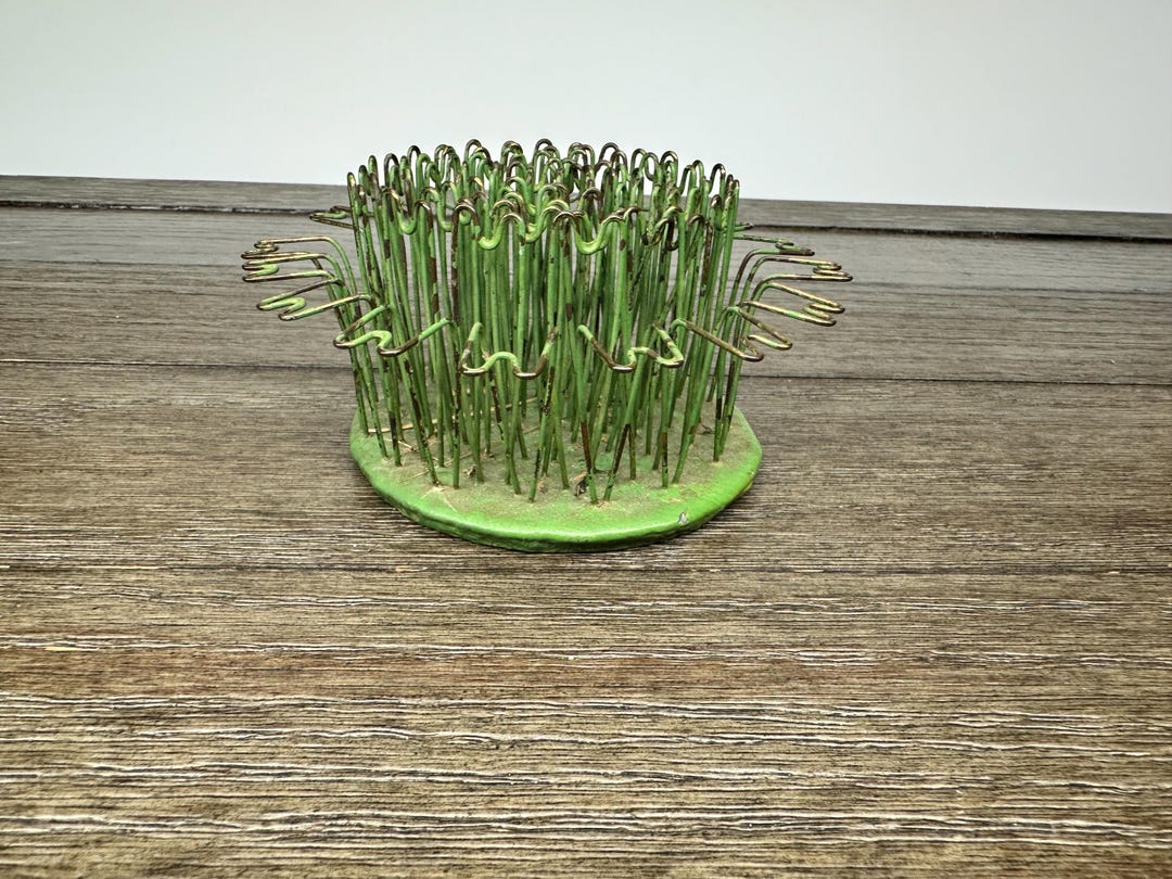 Vintage Blue Ribbon Flower Holder #5 Frog Metal Hairpin Wire Greeley PA ...