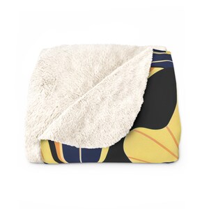 Opulent Leaves Art Deco Floral Fleece Sherpa Blanket, Soft Sofa Throw ...