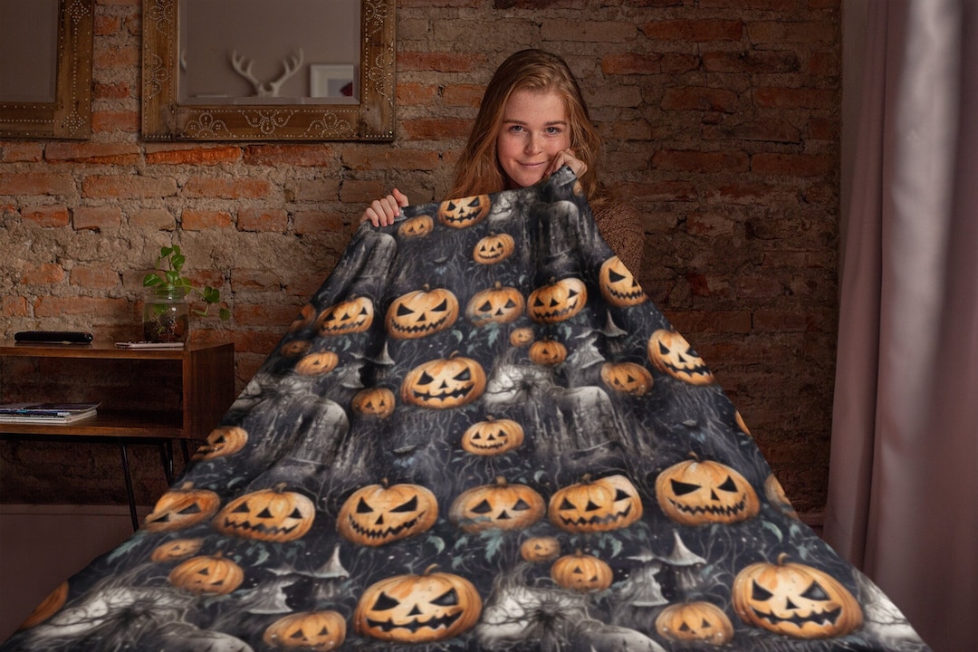 Spooky Halloween Blanket, Scary Pumpkin Sherpa Fleece Blanket, Gift for ...