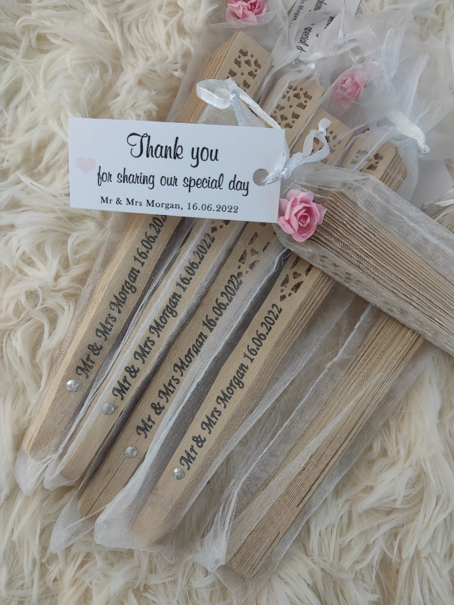 Personalised Wedding Fans Personalised X10 With Organza Bags, Tags and ...