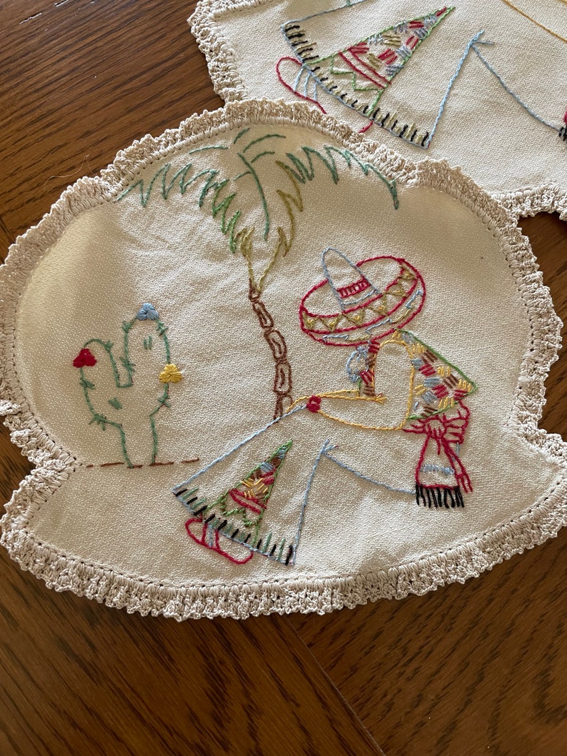 SLEEPING MEXICAN Vintage Hand Stitched Three Piece Duchess/ Doily Set ...