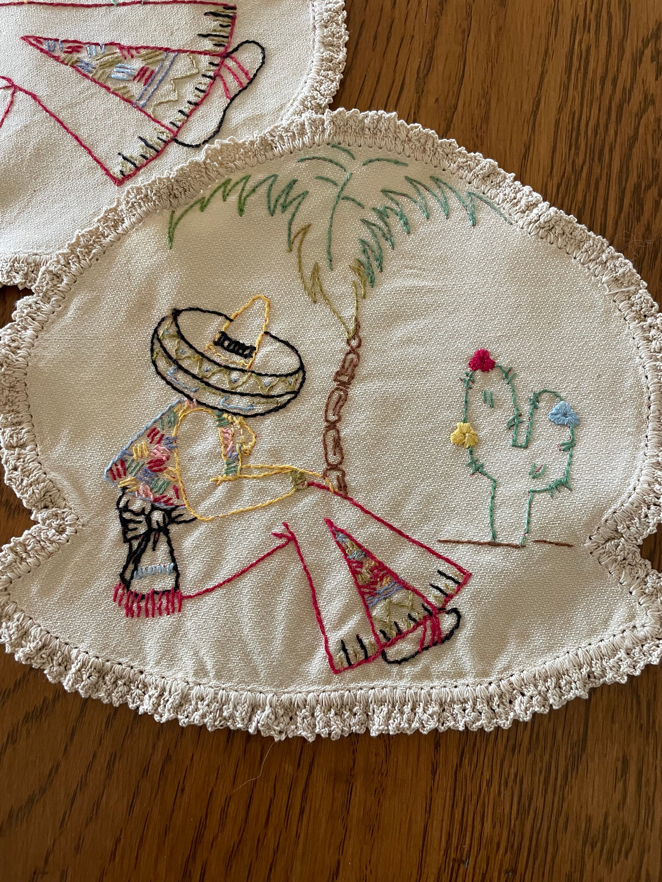 SLEEPING MEXICAN Vintage Hand Stitched Three Piece Duchess/ Doily Set ...