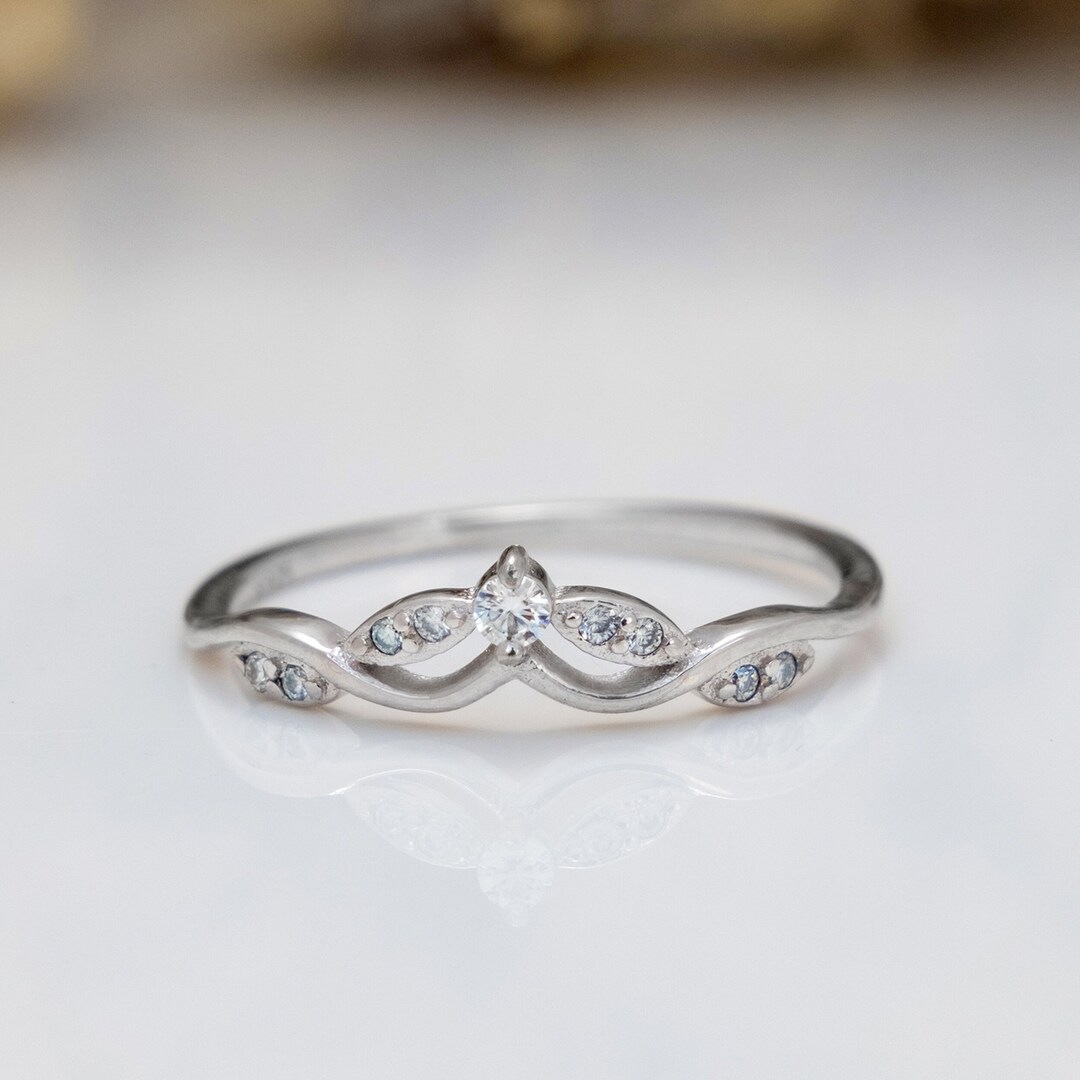 Queen Shaped Engagement Ring for Her, Moissanite Wedding Bands Women ...