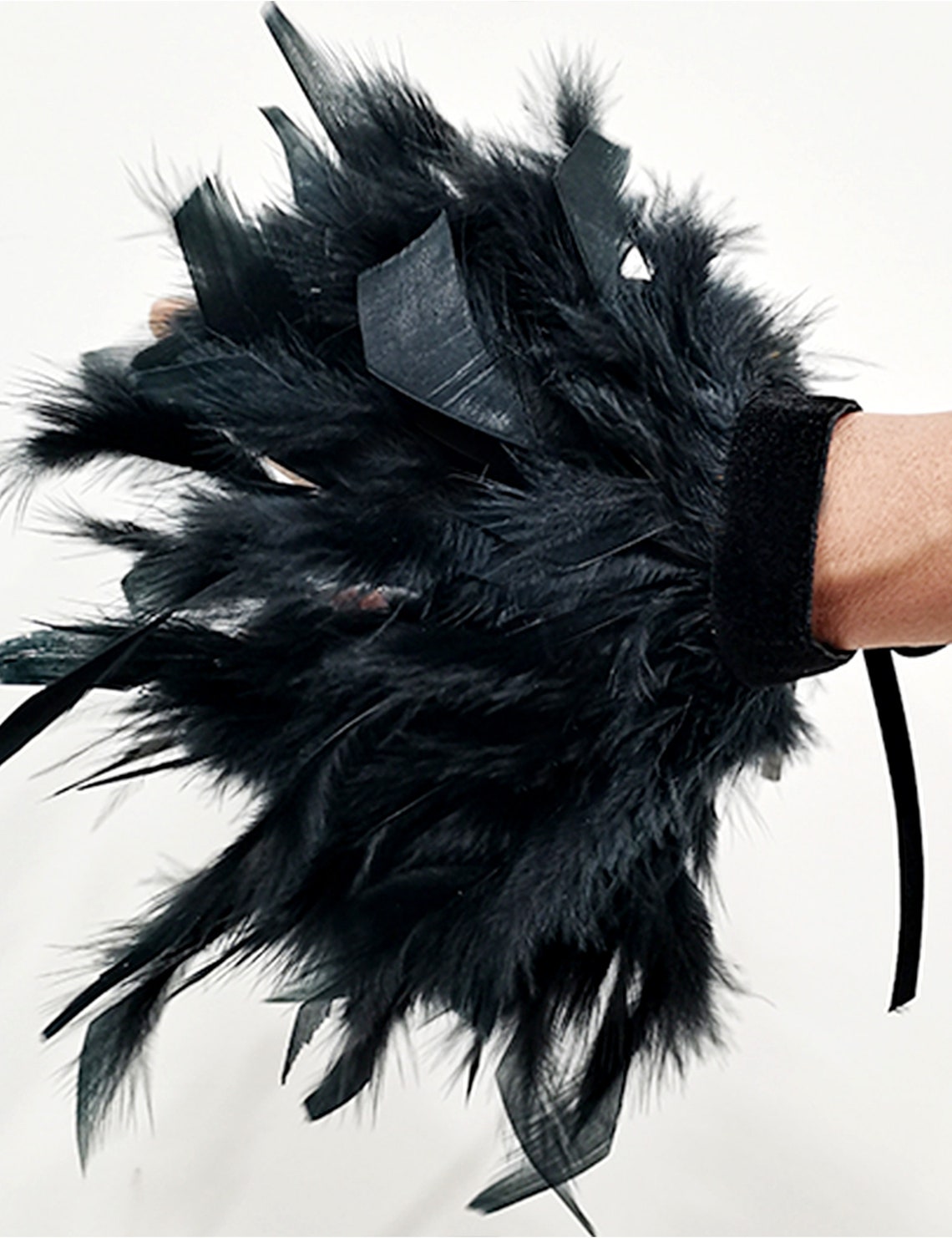 Gothic Women's Lace Feather Gloves Feather Wrist Cuffs Feather ...