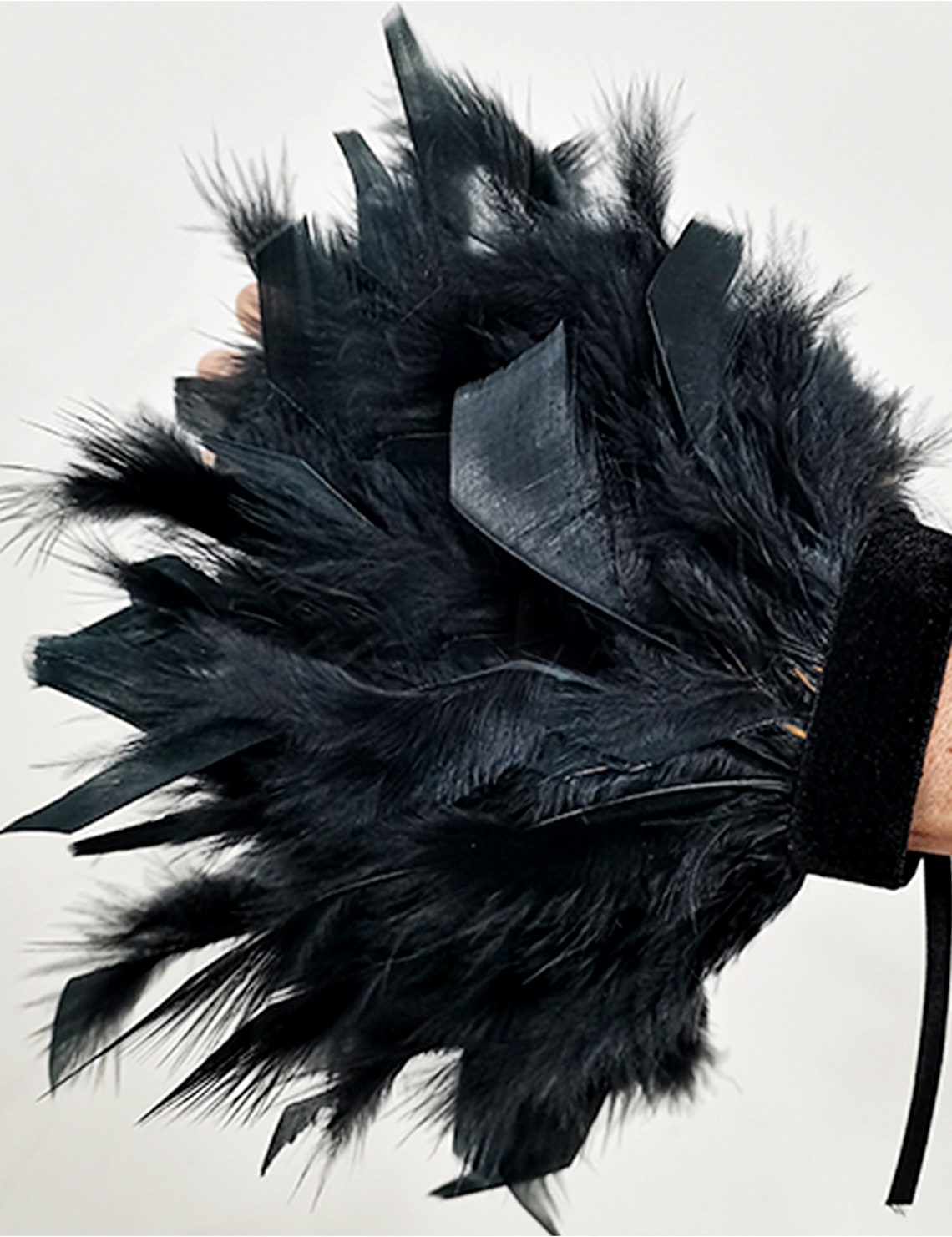 Gothic Women's Lace Feather Gloves Feather Wrist Cuffs Feather ...